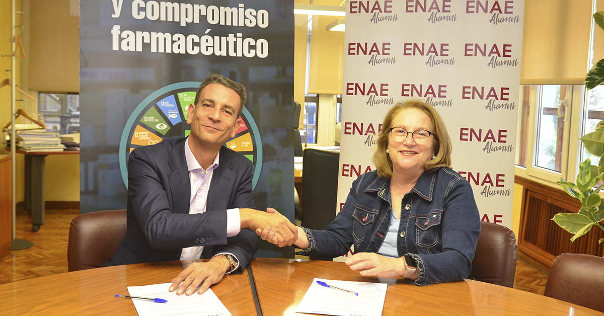 Firmado el Convenio de colaboración entre el COFRM y ENAE Business School | ENAE